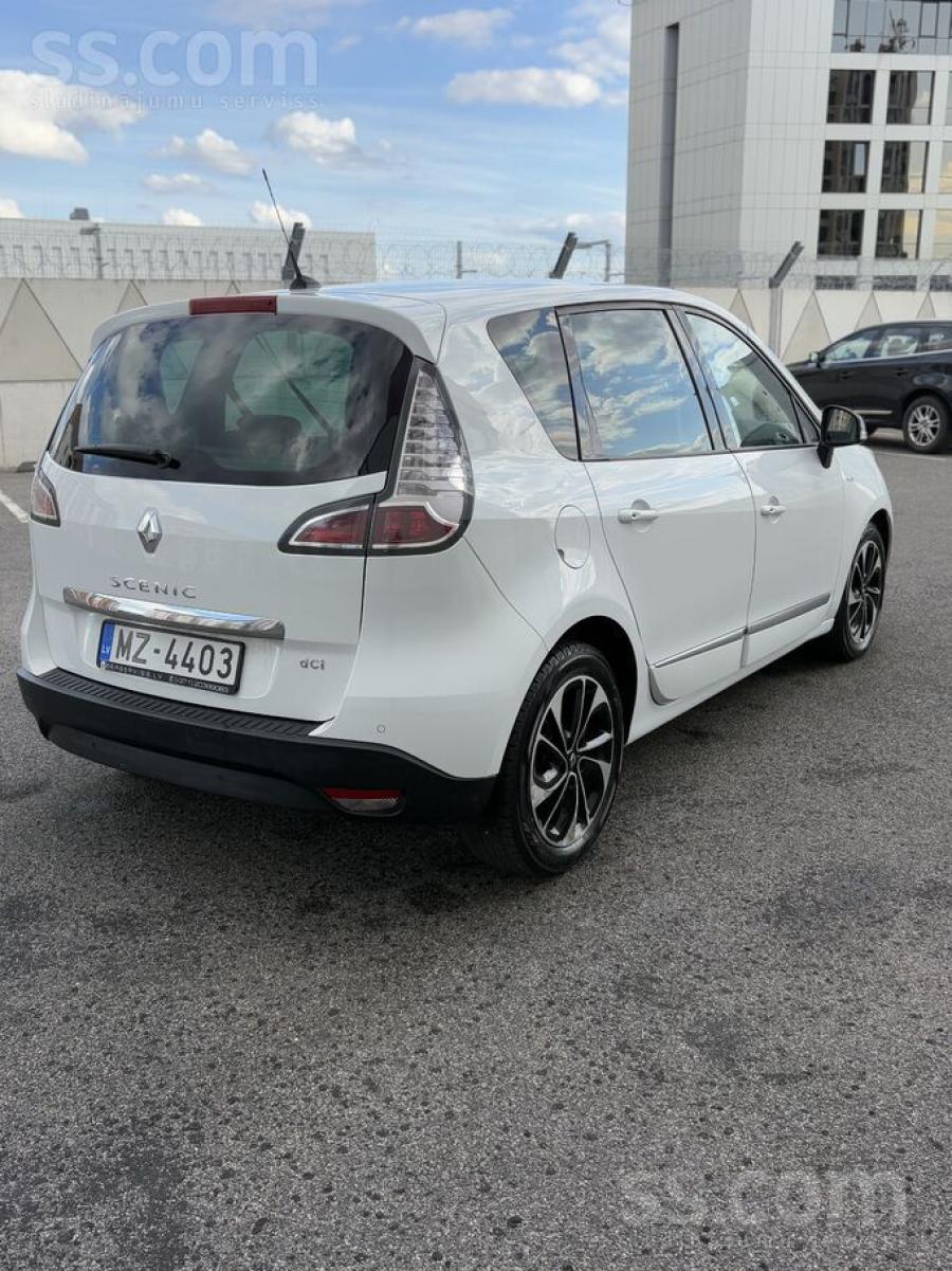 White Renault Scenic 2014 in Riga, with an engine capacity of 1.60 L and mileage of 225 thousand km for 5250 €, photo 5 on AUTOMOTO.COM.LV