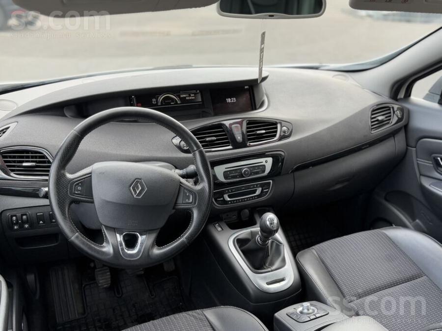 White Renault Scenic 2014 in Riga, with an engine capacity of 1.60 L and mileage of 225 thousand km for 5250 €, photo 8 on AUTOMOTO.COM.LV