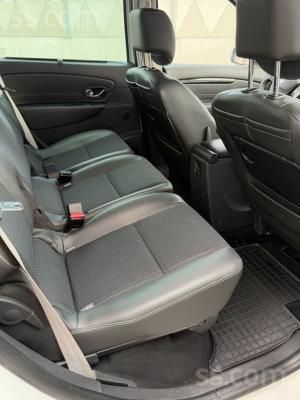 White Renault Scenic 2014 in Riga, with an engine capacity of 1.60 L and mileage of 225 thousand km for 5250 €, photo 9 on AUTOMOTO.COM.LV
