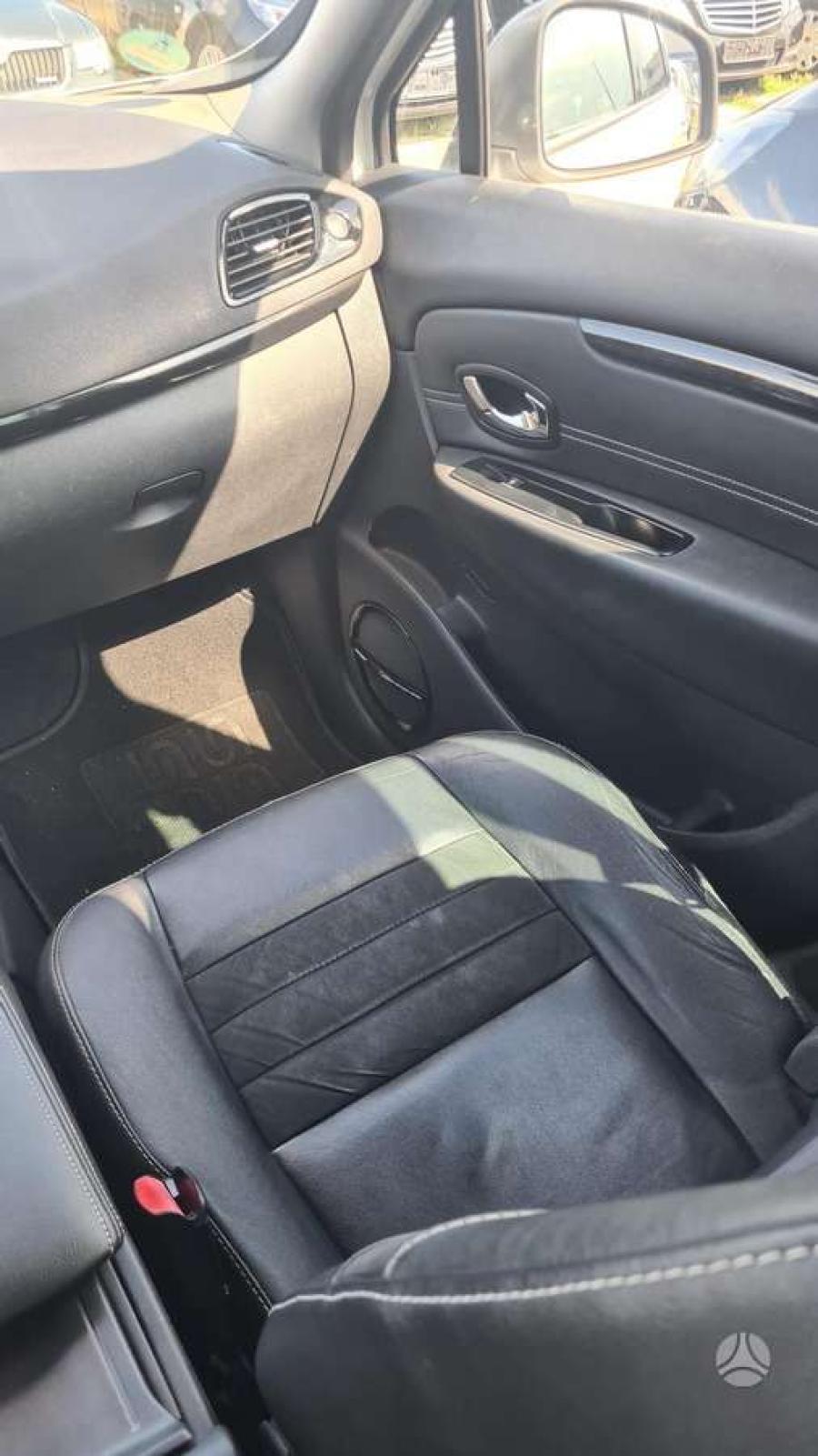 Balts Renault Scenic 2014 Šauļi, ar dzinēja tilpumu 1.60 L un nobraukumu 308 tūkst. km par 3950 €, foto 14 vietnē AUTOMOTO.COM.LV