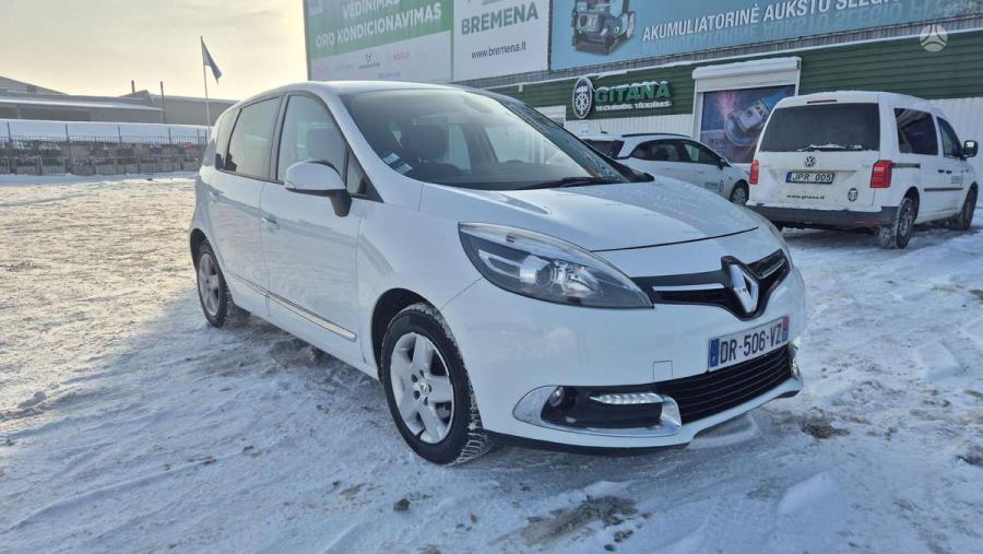 White Renault Scenic 2015 in Taurage, with an engine capacity of 1.46 L and mileage of 230 thousand km for 4200 €, photo 3 on AUTOMOTO.COM.LV