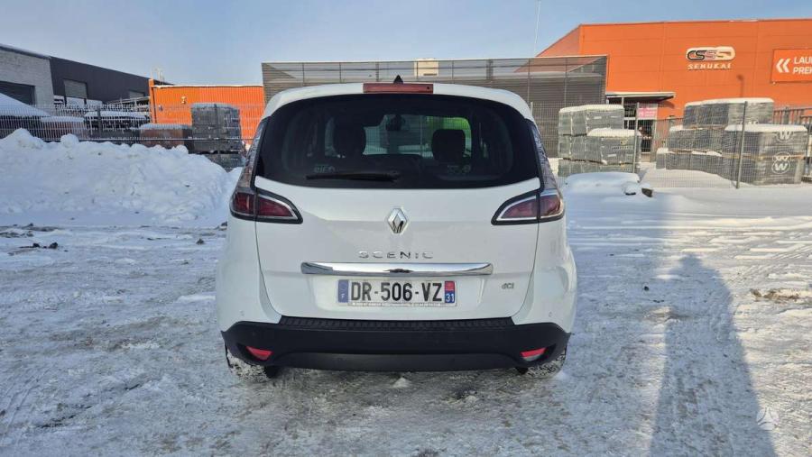 White Renault Scenic 2015 in Taurage, with an engine capacity of 1.46 L and mileage of 230 thousand km for 4200 €, photo 7 on AUTOMOTO.COM.LV