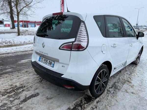 Balts Renault Scenic 2015 Tauragė, ar dzinēja tilpumu 1.46 L un nobraukumu 229 tūkst. km par 3300 €, foto 3 vietnē AUTOMOTO.COM.LV