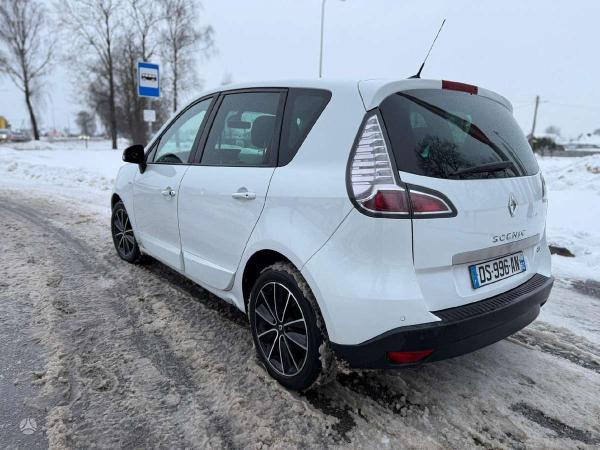 Balts Renault Scenic 2015 Tauragė, ar dzinēja tilpumu 1.46 L un nobraukumu 229 tūkst. km par 3300 €, foto 4 vietnē AUTOMOTO.COM.LV