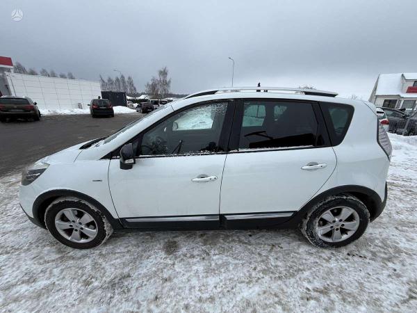 White Renault Scenic 2015 in Taurage, with an engine capacity of 1.60 L and mileage of 231 thousand km for 4900 €, photo 2 on AUTOMOTO.COM.LV