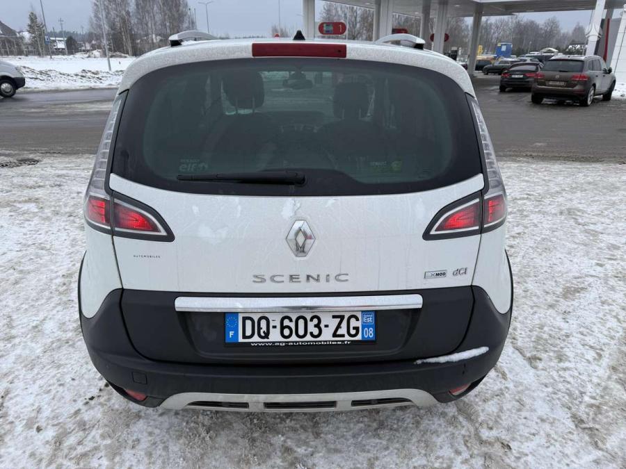 White Renault Scenic 2015 in Taurage, with an engine capacity of 1.60 L and mileage of 231 thousand km for 4900 €, photo 4 on AUTOMOTO.COM.LV
