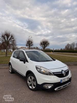 Balts Renault Scenic 2015 Kauņa, ar dzinēja tilpumu 1.50 L un nobraukumu 250 tūkst. km par 5500 €, foto  vietnē AUTOMOTO.COM.LV