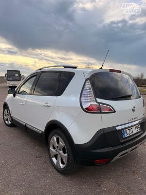 White Renault Scenic 2015 in Kaunas, with an engine capacity of 1.50 L and mileage of 250 thousand km for 5500 €, photo 5 on AUTOMOTO.COM.LV