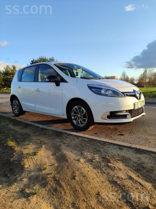 Balts Renault Scenic 2015 Rīga, ar dzinēja tilpumu 1.50 L un nobraukumu 177 tūkst. km par 5000 €, foto 9 vietnē AUTOMOTO.COM.LV