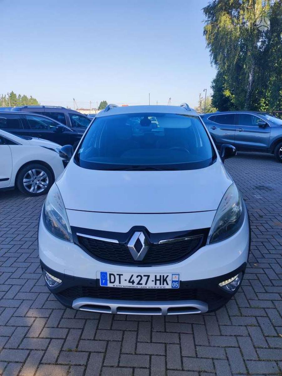 White Renault Scenic 2015 in Taurage, with an engine capacity of 1.46 L and mileage of 250 thousand km for 4600 €, photo 1 on AUTOMOTO.COM.LV