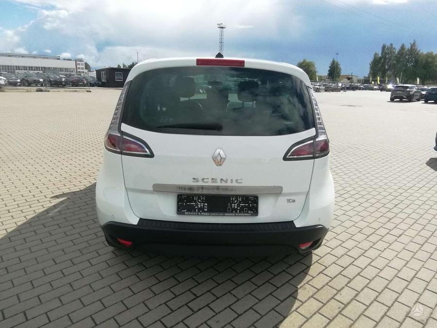 Balts Renault Scenic 2015 Marijampole, ar dzinēja tilpumu 1.20 L un nobraukumu 182 tūkst. km par 3999 €, foto 4 vietnē AUTOMOTO.COM.LV