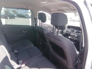 Balts Renault Scenic 2015 Marijampole, ar dzinēja tilpumu 1.20 L un nobraukumu 182 tūkst. km par 3999 €, foto 14 vietnē AUTOMOTO.COM.LV