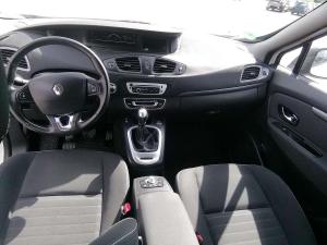 Balts Renault Scenic 2015 Marijampole, ar dzinēja tilpumu 1.20 L un nobraukumu 182 tūkst. km par 3999 €, foto 16 vietnē AUTOMOTO.COM.LV