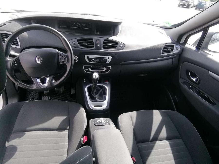Balts Renault Scenic 2015 Marijampole, ar dzinēja tilpumu 1.20 L un nobraukumu 182 tūkst. km par 3999 €, foto 16 vietnē AUTOMOTO.COM.LV