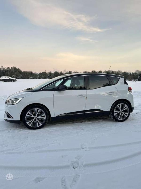 Balts Renault Scenic 2016 Tauragė, ar dzinēja tilpumu 1.46 L un nobraukumu 194 tūkst. km par 7450 €, foto 2 vietnē AUTOMOTO.COM.LV