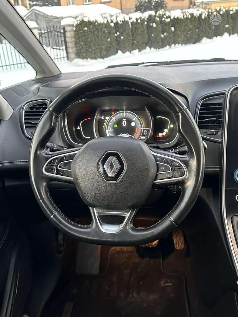 Balts Renault Scenic 2016 Tauragė, ar dzinēja tilpumu 1.46 L un nobraukumu 194 tūkst. km par 7450 €, foto 21 vietnē AUTOMOTO.COM.LV