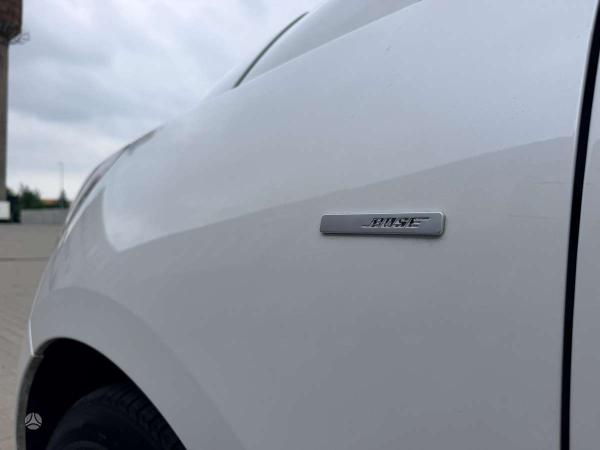 Balts Renault Scenic 2016 Tauragė, ar dzinēja tilpumu 1.60 L un nobraukumu 187 tūkst. km par 4499 €, foto 8 vietnē AUTOMOTO.COM.LV