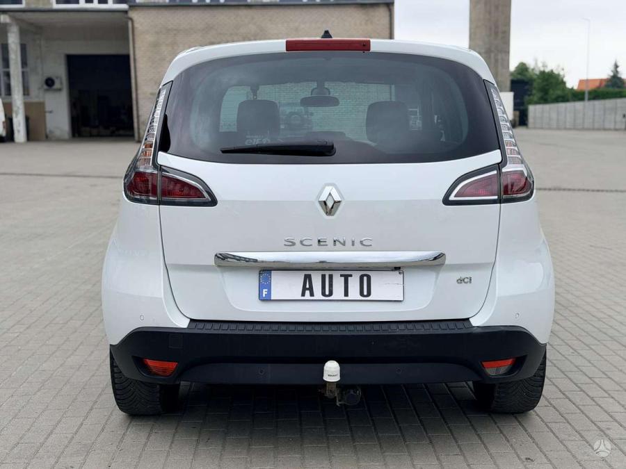 Balts Renault Scenic 2016 Tauragė, ar dzinēja tilpumu 1.60 L un nobraukumu 187 tūkst. km par 4499 €, foto 12 vietnē AUTOMOTO.COM.LV