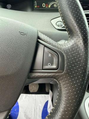 Balts Renault Scenic 2016 Tauragė, ar dzinēja tilpumu 1.60 L un nobraukumu 187 tūkst. km par 4499 €, foto 18 vietnē AUTOMOTO.COM.LV