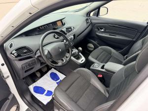 Balts Renault Scenic 2016 Tauragė, ar dzinēja tilpumu 1.60 L un nobraukumu 187 tūkst. km par 4499 €, foto 22 vietnē AUTOMOTO.COM.LV