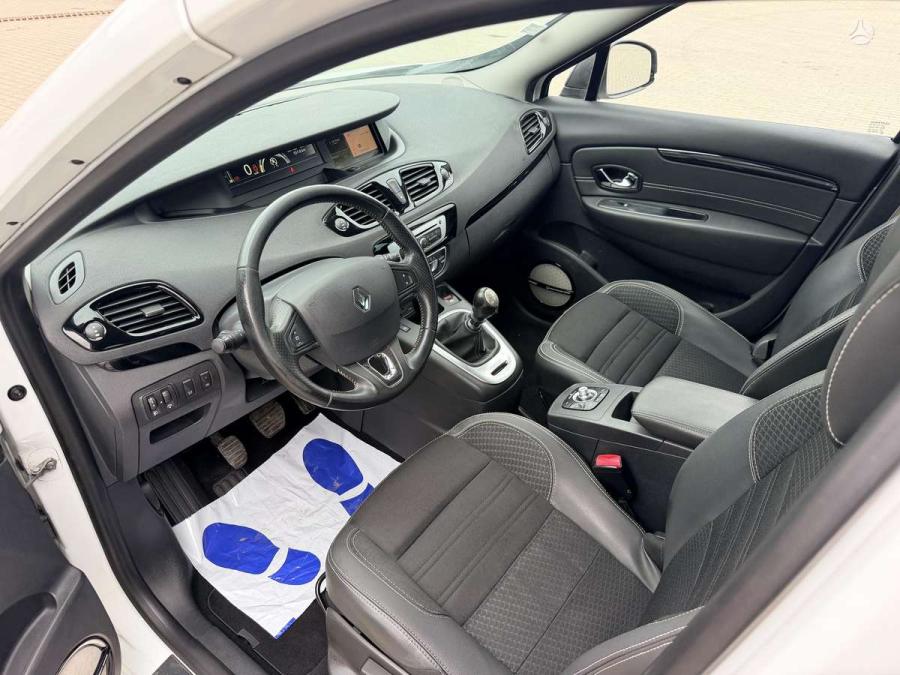 Balts Renault Scenic 2016 Tauragė, ar dzinēja tilpumu 1.60 L un nobraukumu 187 tūkst. km par 4499 €, foto 22 vietnē AUTOMOTO.COM.LV