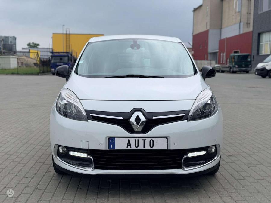 White Renault Scenic 2016 in Taurage, with an engine capacity of 1.60 L and mileage of 187 thousand km for 4499 €, photo 3 on AUTOMOTO.COM.LV
