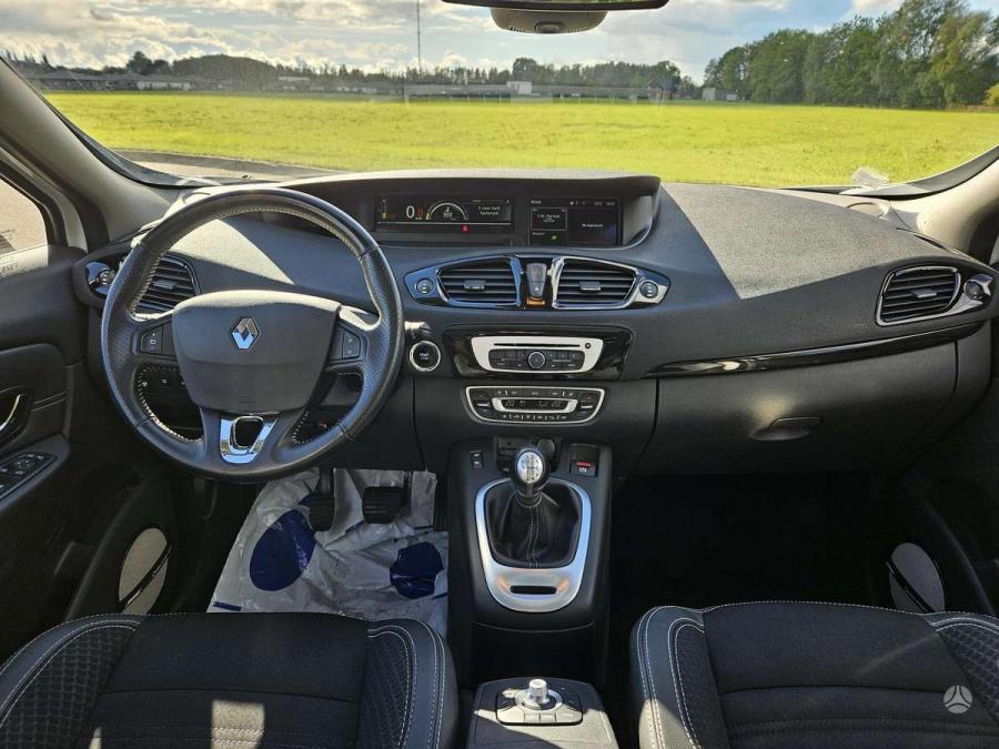 Balts Renault Scenic 2016 Tauragė, ar dzinēja tilpumu 1.20 L un nobraukumu 142 tūkst. km par 4800 €, foto 6 vietnē AUTOMOTO.COM.LV