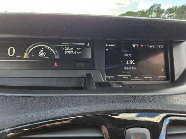 White Renault Scenic 2016 in Taurage, with an engine capacity of 1.20 L and mileage of 142 thousand km for 4800 €, photo 8 on AUTOMOTO.COM.LV