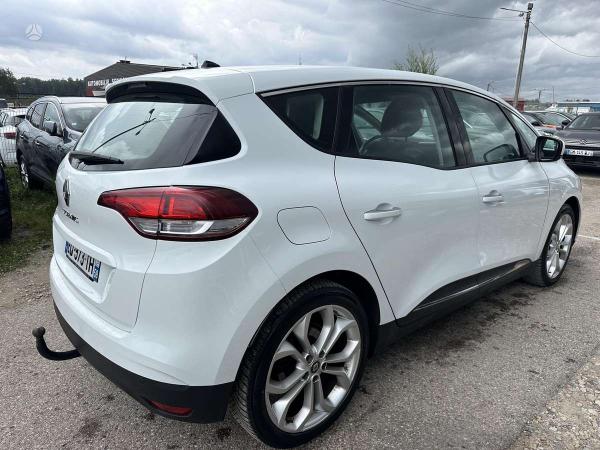 White Renault Scenic 2017 in Vilnius, with an engine capacity of 1.46 L and mileage of 192 thousand km for 7299 €, photo 7 on AUTOMOTO.COM.LV