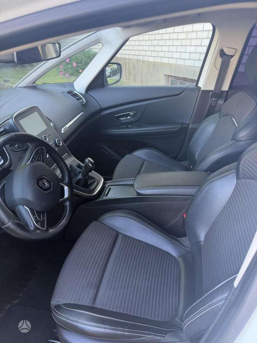Balts Renault Scenic 2018 Tauragė, ar dzinēja tilpumu 1.46 L un nobraukumu 220 tūkst. km par 6400 €, foto 10 vietnē AUTOMOTO.COM.LV
