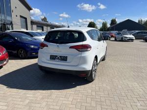 Balts Renault Scenic 2018 Tauragė, ar dzinēja tilpumu 1.46 L un nobraukumu 223 tūkst. km par 6900 €, foto 10 vietnē AUTOMOTO.COM.LV