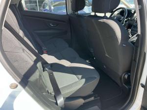 Balts Renault Scenic 2018 Tauragė, ar dzinēja tilpumu 1.46 L un nobraukumu 223 tūkst. km par 6900 €, foto 19 vietnē AUTOMOTO.COM.LV