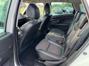 Balts Renault Scenic 2018 Telšiai, ar dzinēja tilpumu 1.46 L un nobraukumu 169 tūkst. km par 7999 €, foto 19 vietnē AUTOMOTO.COM.LV