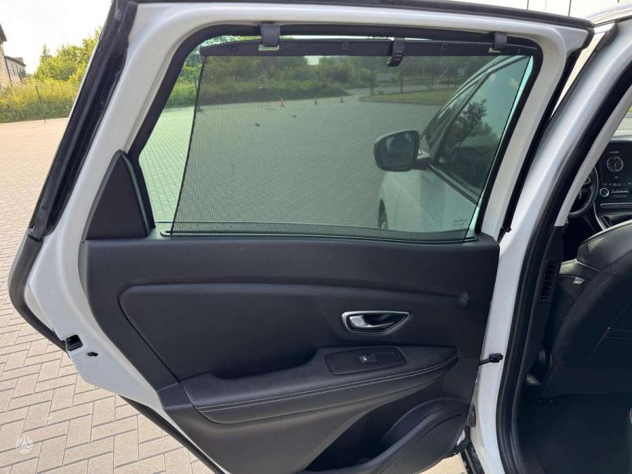 Balts Renault Scenic 2018 Telšiai, ar dzinēja tilpumu 1.46 L un nobraukumu 169 tūkst. km par 7999 €, foto 20 vietnē AUTOMOTO.COM.LV