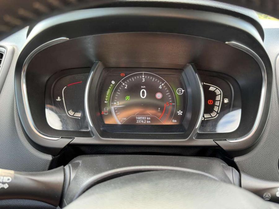 Balts Renault Scenic 2018 Telšiai, ar dzinēja tilpumu 1.46 L un nobraukumu 169 tūkst. km par 7999 €, foto 25 vietnē AUTOMOTO.COM.LV