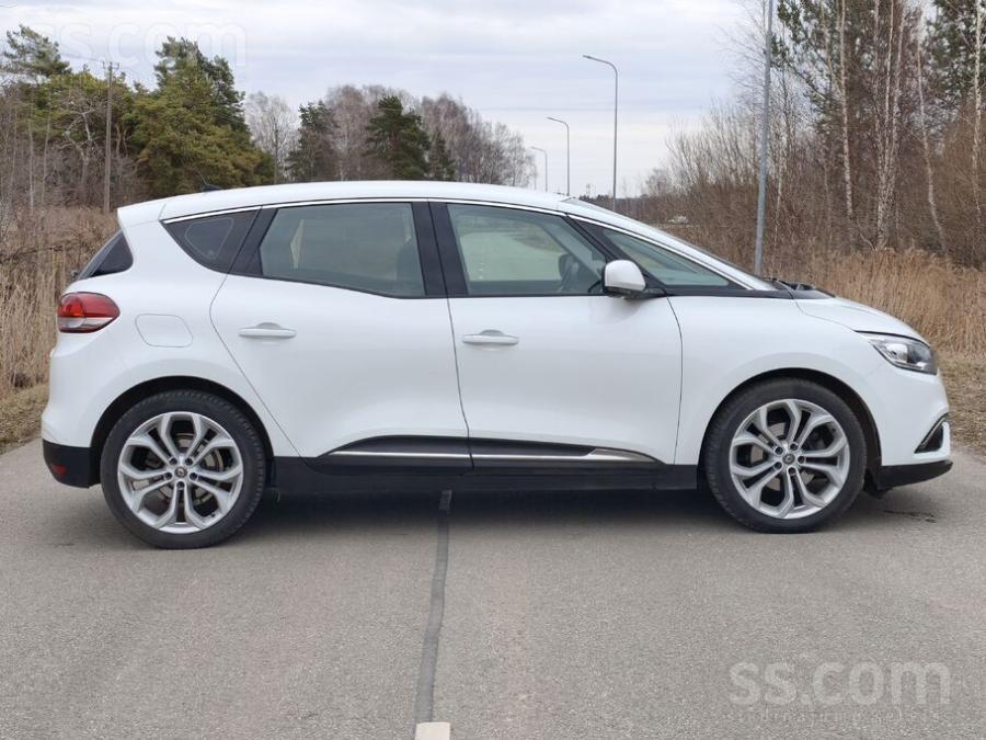 White Renault Scenic 2018 in Tukums, with an engine capacity of 1.50 L and mileage of 230 thousand km for 6990 €, photo 7 on AUTOMOTO.COM.LV