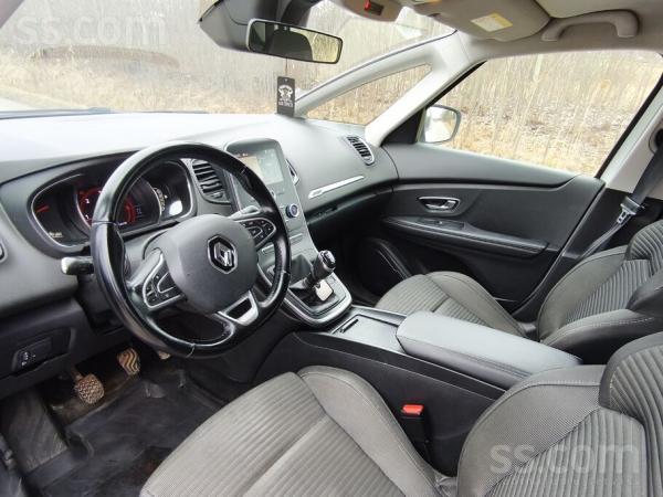 White Renault Scenic 2018 in Tukums, with an engine capacity of 1.50 L and mileage of 230 thousand km for 6990 €, photo 8 on AUTOMOTO.COM.LV