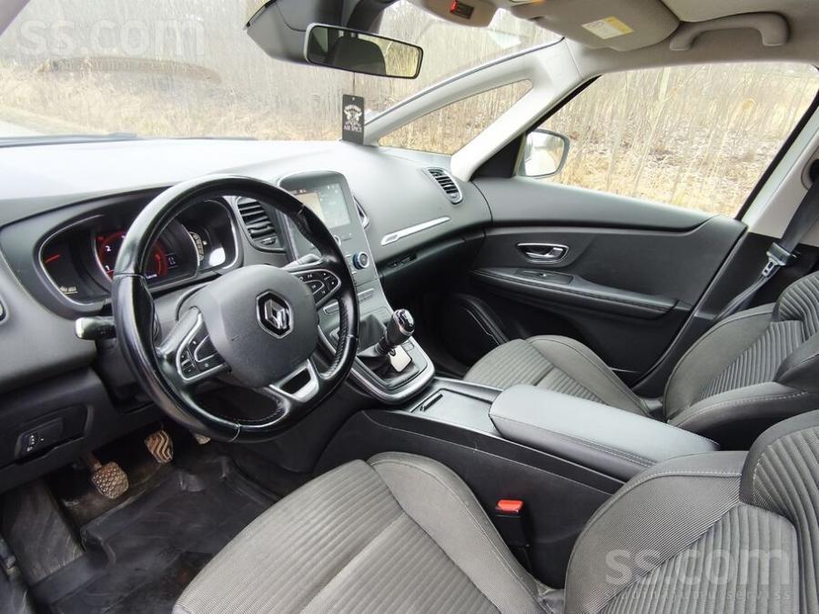White Renault Scenic 2018 in Tukums, with an engine capacity of 1.50 L and mileage of 230 thousand km for 6990 €, photo 9 on AUTOMOTO.COM.LV