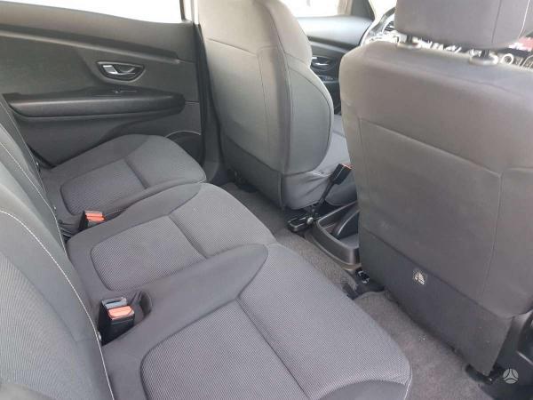 White Renault Scenic 2019 in Siauliai, with an engine capacity of 1.33 L and mileage of 139 thousand km for 8200 €, photo 11 on AUTOMOTO.COM.LV