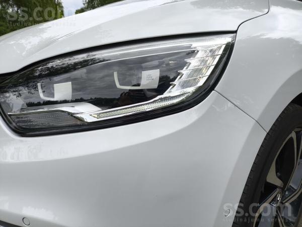 White Renault Scenic 2019 in Riga, with an engine capacity of 1.30 L and mileage of 178 thousand km for 8950 €, photo 6 on AUTOMOTO.COM.LV