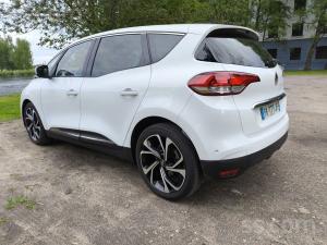 White Renault Scenic 2019 in Riga, with an engine capacity of 1.30 L and mileage of 178 thousand km for 8950 €, photo 9 on AUTOMOTO.COM.LV