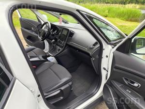 White Renault Scenic 2019 in Riga, with an engine capacity of 1.30 L and mileage of 178 thousand km for 8950 €, photo 18 on AUTOMOTO.COM.LV