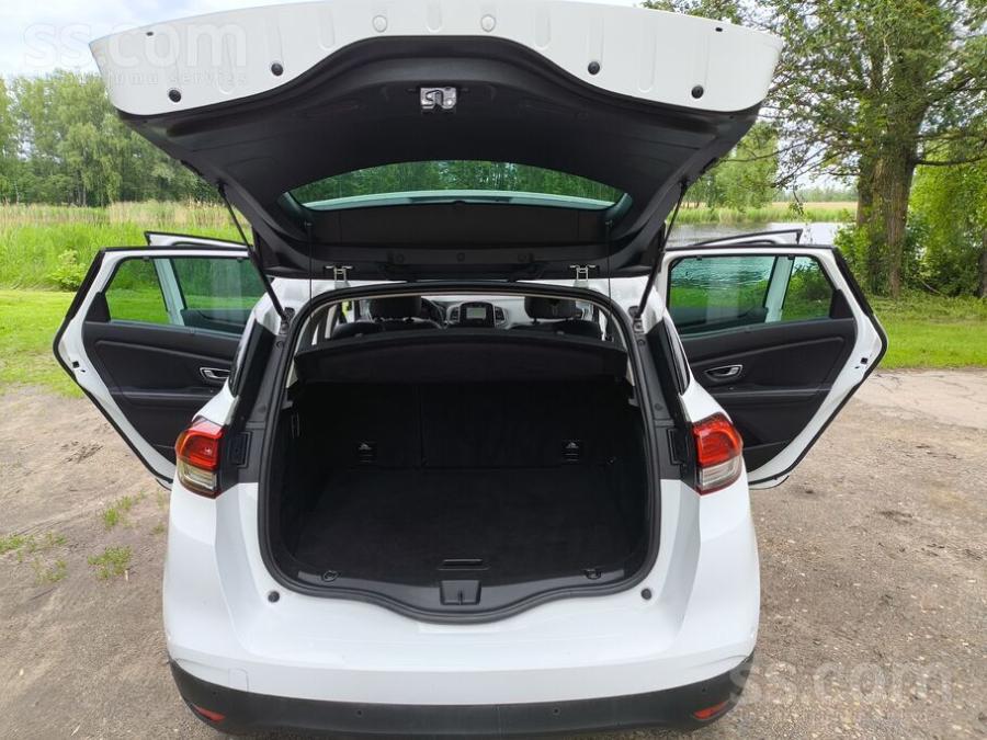 White Renault Scenic 2019 in Riga, with an engine capacity of 1.30 L and mileage of 178 thousand km for 8950 €, photo 20 on AUTOMOTO.COM.LV