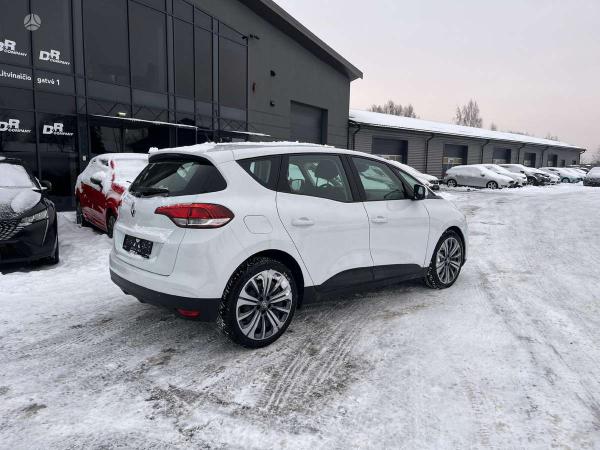 White Renault Scenic 2020 in Taurage, with an engine capacity of 1.70 L and mileage of 241 thousand km for 6600 €, photo 8 on AUTOMOTO.COM.LV