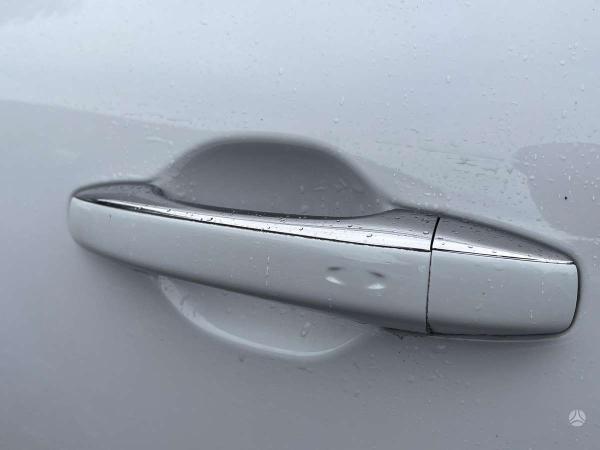 White Renault Scenic 2020 in Taurage, with an engine capacity of 0.00 L and mileage of 299 thousand km for 5500 €, photo 9 on AUTOMOTO.COM.LV