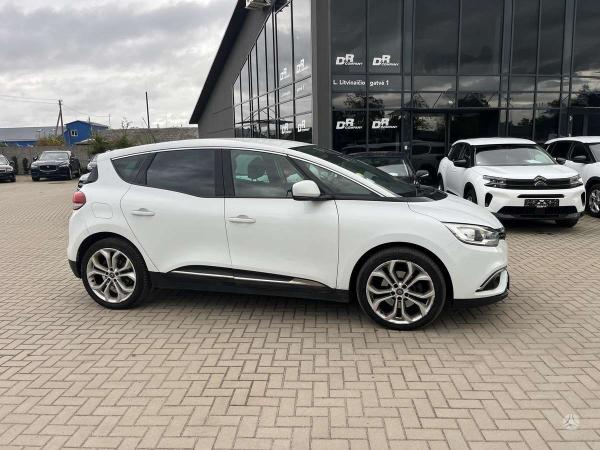 White Renault Scenic 2020 in Taurage, with an engine capacity of 1.75 L and mileage of 240 thousand km for 6300 €, photo 5 on AUTOMOTO.COM.LV