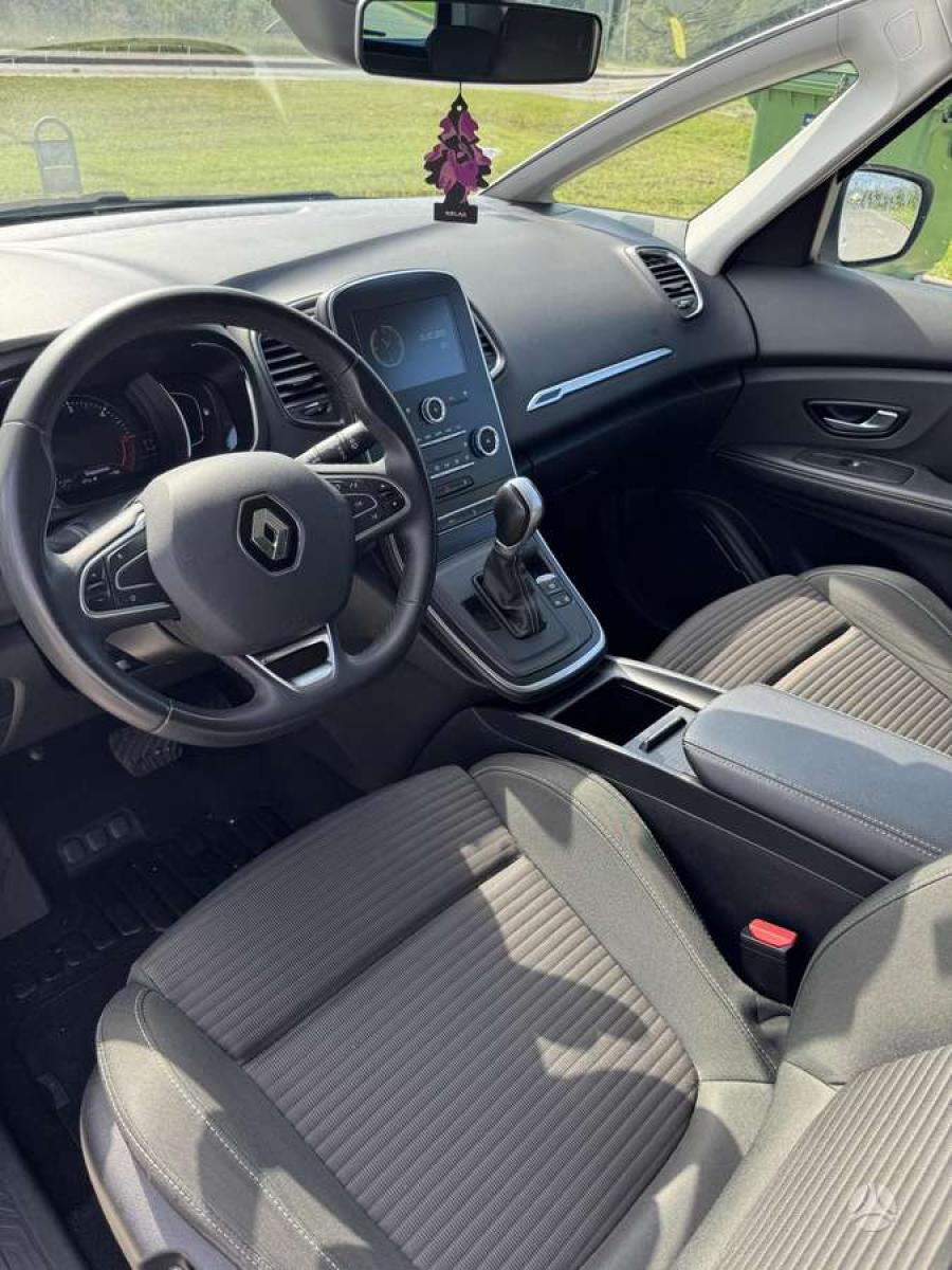Balts Renault Scenic 2021 Palanga, ar dzinēja tilpumu 1.75 L un nobraukumu 300 tūkst. km par 6500 €, foto 3 vietnē AUTOMOTO.COM.LV