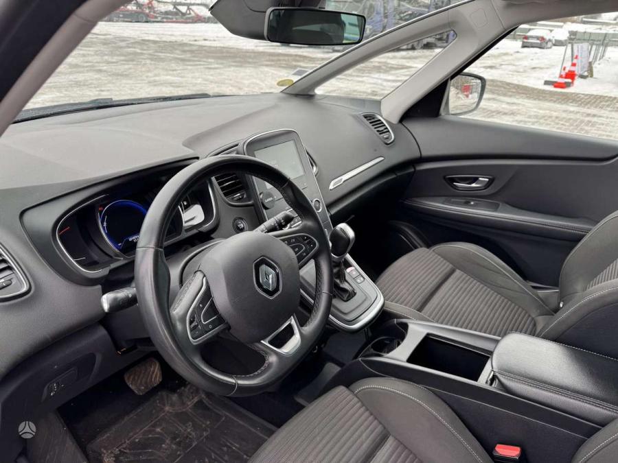 Balts Renault Scenic 2021 Tauragė, ar dzinēja tilpumu 1.75 L un nobraukumu 221 tūkst. km par 6300 €, foto 14 vietnē AUTOMOTO.COM.LV