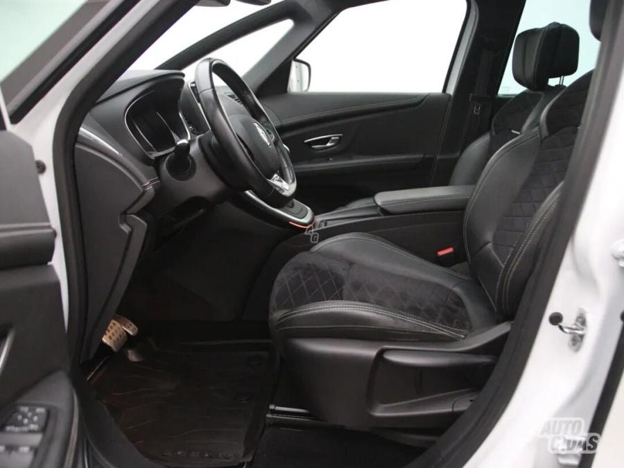 White Renault Scenic 2021 in Vilnius, with an engine capacity of 1.30 L and mileage of 161 thousand km for 12599 €, photo 5 on AUTOMOTO.COM.LV