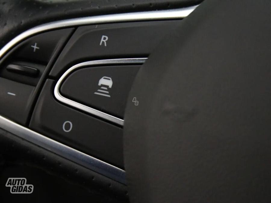 White Renault Scenic 2021 in Vilnius, with an engine capacity of 1.30 L and mileage of 161 thousand km for 12599 €, photo 33 on AUTOMOTO.COM.LV